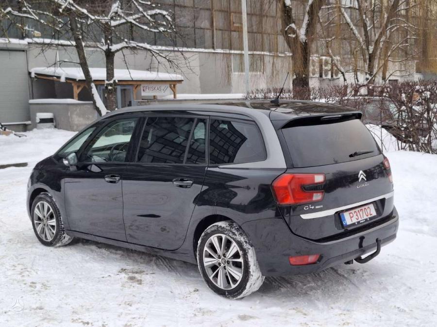 Black Citroen Grand C4 Picasso 2014 in Vilnius, with an engine capacity of 2.00 L and mileage of 284 thousand km for 6300 €, photo 12 on AUTOMOTO.COM.LV