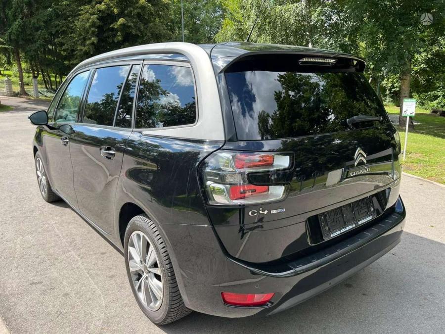 Melns Citroen Grand C4 Picasso 2014 Tauragė, ar dzinēja tilpumu 2.00 L un nobraukumu 290 tūkst. km par 4600 €, foto 8 vietnē AUTOMOTO.COM.LV