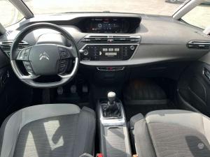 Melns Citroen Grand C4 Picasso 2014 Tauragė, ar dzinēja tilpumu 2.00 L un nobraukumu 290 tūkst. km par 4600 €, foto 10 vietnē AUTOMOTO.COM.LV