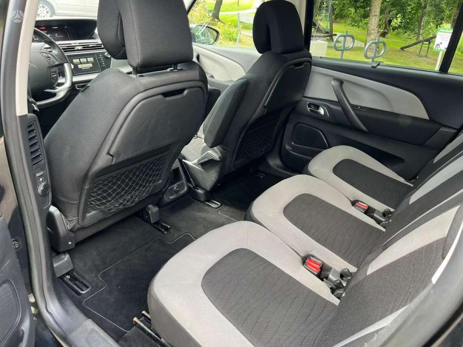 Melns Citroen Grand C4 Picasso 2014 Tauragė, ar dzinēja tilpumu 2.00 L un nobraukumu 290 tūkst. km par 4600 €, foto 12 vietnē AUTOMOTO.COM.LV