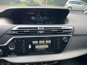 Melns Citroen Grand C4 Picasso 2014 Tauragė, ar dzinēja tilpumu 2.00 L un nobraukumu 290 tūkst. km par 4600 €, foto 13 vietnē AUTOMOTO.COM.LV