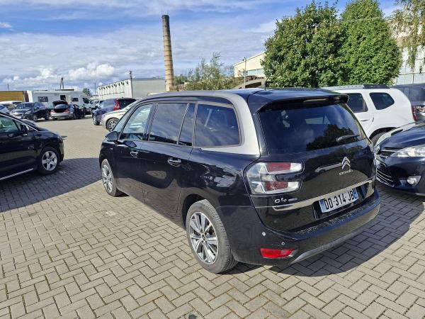 Melns Citroen Grand C4 Picasso 2014 Tauragė, ar dzinēja tilpumu 2.00 L un nobraukumu 260 tūkst. km par 4700 €, foto 7 vietnē AUTOMOTO.COM.LV