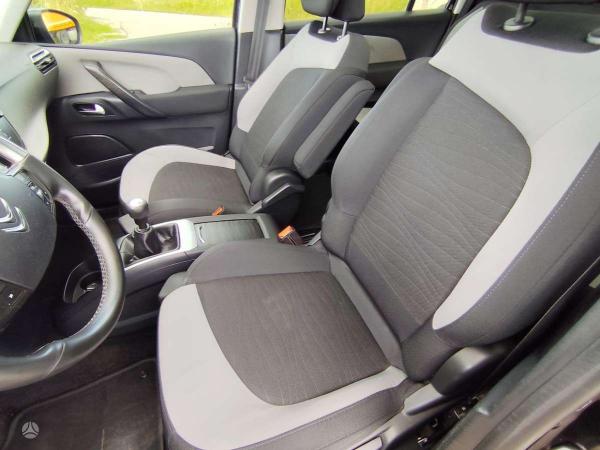 Melns Citroen Grand C4 Picasso 2015 Marijampole, ar dzinēja tilpumu 2.00 L un nobraukumu 228 tūkst. km par 5650 €, foto 7 vietnē AUTOMOTO.COM.LV