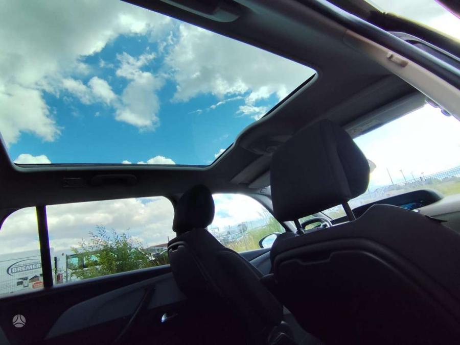 Melns Citroen Grand C4 Picasso 2015 Marijampole, ar dzinēja tilpumu 2.00 L un nobraukumu 228 tūkst. km par 5650 €, foto 13 vietnē AUTOMOTO.COM.LV