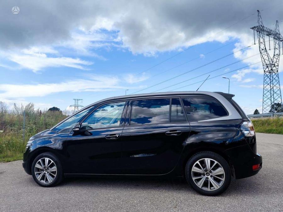 Melns Citroen Grand C4 Picasso 2015 Marijampole, ar dzinēja tilpumu 2.00 L un nobraukumu 228 tūkst. km par 5650 €, foto 21 vietnē AUTOMOTO.COM.LV