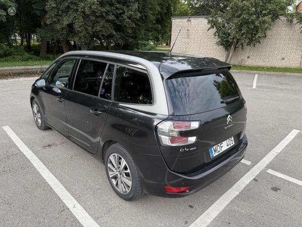 Melns Citroen Grand C4 Picasso 2015 Tauragė, ar dzinēja tilpumu 2.00 L un nobraukumu 227 tūkst. km par 5200 €, foto 3 vietnē AUTOMOTO.COM.LV