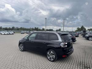 Black Citroen Grand C4 Picasso 2016 in Marijampole, with an engine capacity of 2.00 L and mileage of 205 thousand km for 7800 €, photo 3 on AUTOMOTO.COM.LV