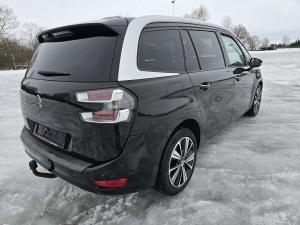 Black Citroen Grand C4 Picasso 2016 in Marijampole, with an engine capacity of 1.56 L and mileage of 299 thousand km for 6900 €, photo 5 on AUTOMOTO.COM.LV
