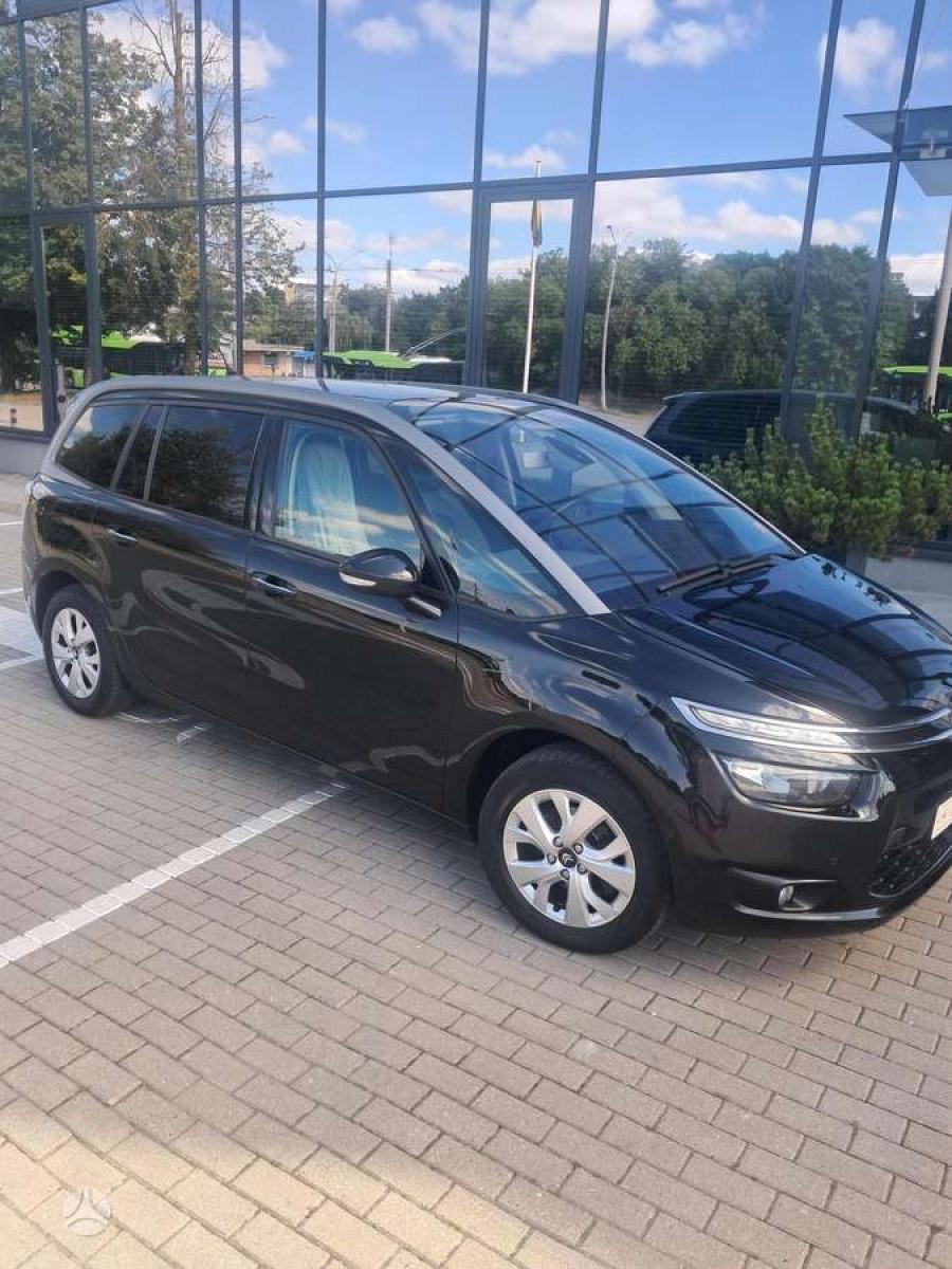 Melns Citroen Grand C4 Picasso 2017 Kauņa, ar dzinēja tilpumu 1.60 L un nobraukumu 252 tūkst. km par 6250 €, foto 8 vietnē AUTOMOTO.COM.LV