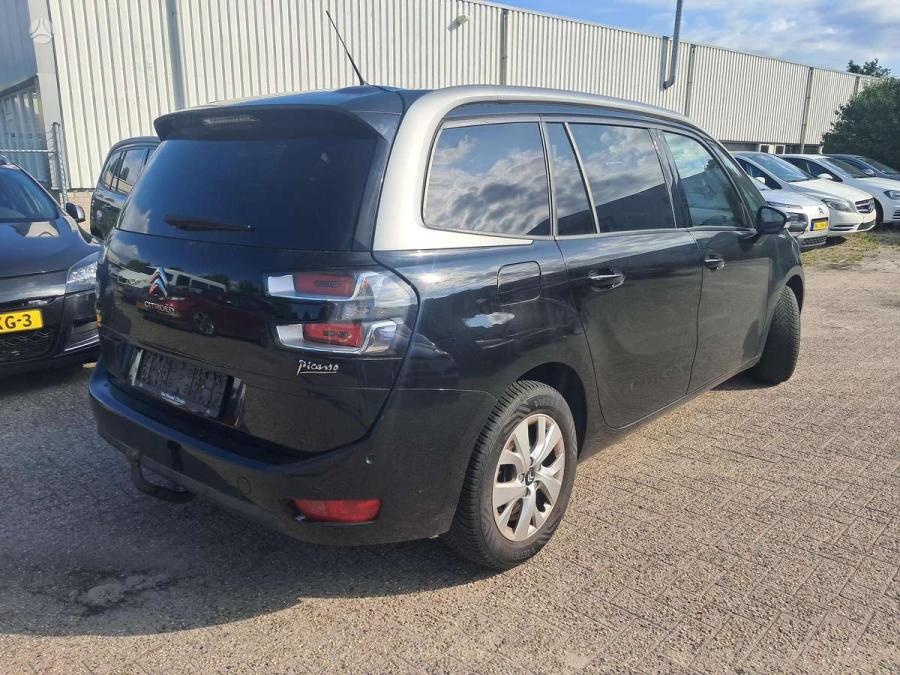 Melns Citroen Grand C4 Picasso 2017 Kauņa, ar dzinēja tilpumu 1.60 L un nobraukumu 252 tūkst. km par 6250 €, foto 17 vietnē AUTOMOTO.COM.LV