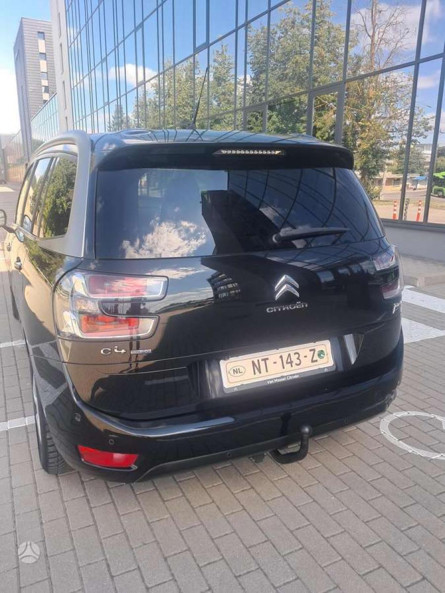 Melns Citroen Grand C4 Picasso 2017 Kauņa, ar dzinēja tilpumu 1.60 L un nobraukumu 252 tūkst. km par 6250 €, foto 18 vietnē AUTOMOTO.COM.LV