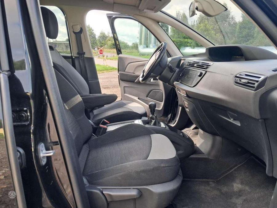 Melns Citroen Grand C4 Picasso 2017 Kauņa, ar dzinēja tilpumu 1.60 L un nobraukumu 252 tūkst. km par 6250 €, foto 24 vietnē AUTOMOTO.COM.LV
