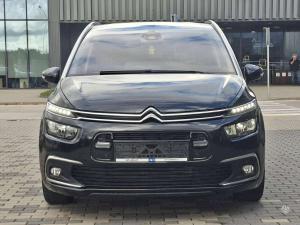 Melns Citroen Grand C4 Picasso 2017 Šauļi, ar dzinēja tilpumu 1.60 L un nobraukumu 223 tūkst. km par 6600 €, foto 3 vietnē AUTOMOTO.COM.LV