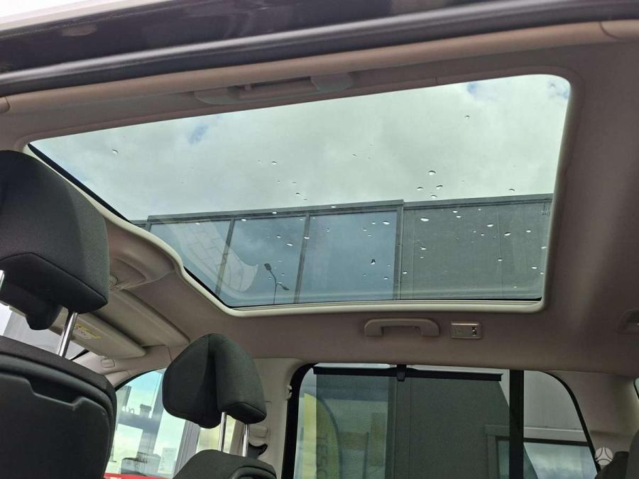 Melns Citroen Grand C4 Picasso 2017 Šauļi, ar dzinēja tilpumu 1.60 L un nobraukumu 223 tūkst. km par 6600 €, foto 13 vietnē AUTOMOTO.COM.LV
