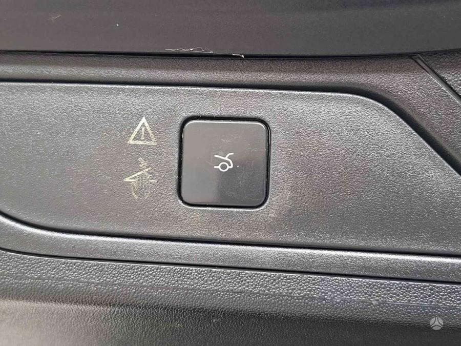 Melns Citroen Grand C4 Picasso 2017 Šauļi, ar dzinēja tilpumu 1.60 L un nobraukumu 223 tūkst. km par 6600 €, foto 21 vietnē AUTOMOTO.COM.LV