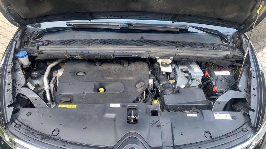 Black Citroen Grand C4 Picasso 2017 in Vilnius, with an engine capacity of 2.00 L and mileage of 163 thousand km for 7950 €, photo 18 on AUTOMOTO.COM.LV