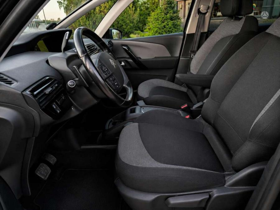 Melns Citroen Grand C4 Picasso 2018 Pakruojis, ar dzinēja tilpumu 2.00 L un nobraukumu 219 tūkst. km par 6800 €, foto 10 vietnē AUTOMOTO.COM.LV