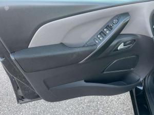Black Citroen Grand C4 Picasso 2018 in Kaunas, with an engine capacity of 1.56 L and mileage of 320 thousand km for 4899 €, photo 15 on AUTOMOTO.COM.LV
