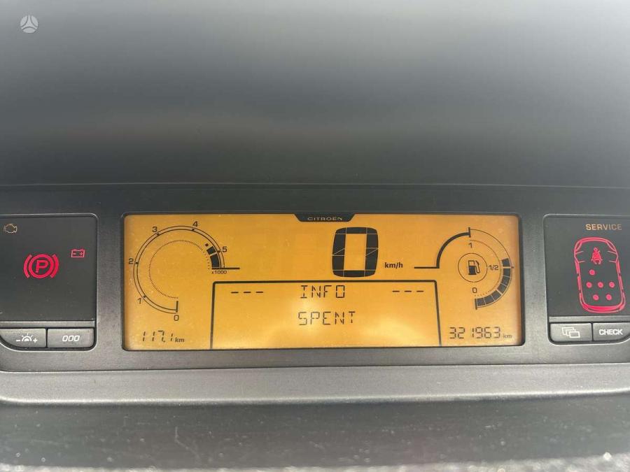 Zils Citroen Grand C4 Picasso 2007 Tauragė, ar dzinēja tilpumu 1.56 L un nobraukumu 322 tūkst. km par 1200 €, foto 10 vietnē AUTOMOTO.COM.LV