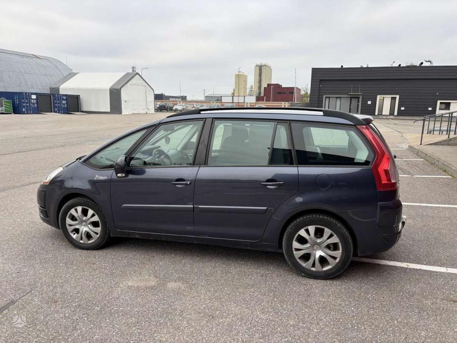 Zils Citroen Grand C4 Picasso 2007 Kauņa, ar dzinēja tilpumu 2.00 L un nobraukumu 266 tūkst. km par 1150 €, foto 6 vietnē AUTOMOTO.COM.LV
