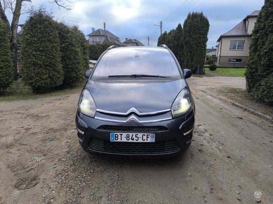 Zils Citroen Grand C4 Picasso 2011 Tauragė, ar dzinēja tilpumu 2.00 L un nobraukumu 243 tūkst. km par 2400 €, foto 2 vietnē AUTOMOTO.COM.LV
