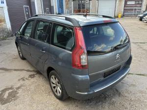 Blue Citroen Grand C4 Picasso 2011 in Siauliai, with an engine capacity of 1.56 L and mileage of 235 thousand km for 2350 €, photo 4 on AUTOMOTO.COM.LV