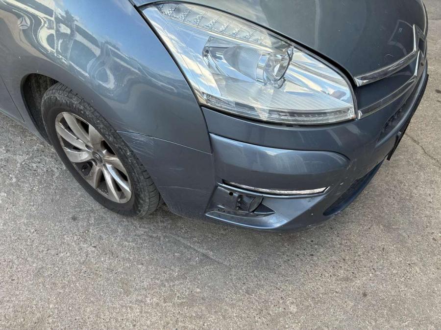 Blue Citroen Grand C4 Picasso 2011 in Siauliai, with an engine capacity of 1.56 L and mileage of 235 thousand km for 2350 €, photo 11 on AUTOMOTO.COM.LV