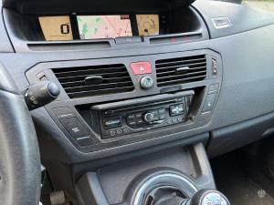 Blue Citroen Grand C4 Picasso 2011 in Siauliai, with an engine capacity of 1.56 L and mileage of 235 thousand km for 2350 €, photo 17 on AUTOMOTO.COM.LV