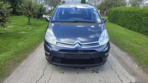 Blue Citroen Grand C4 Picasso 2012 in Kaunas, with an engine capacity of 1.56 L and mileage of 286 thousand km for 3450 €, photo 3 on AUTOMOTO.COM.LV