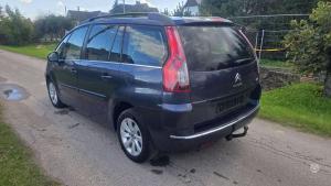 Blue Citroen Grand C4 Picasso 2012 in Kaunas, with an engine capacity of 1.56 L and mileage of 286 thousand km for 3450 €, photo 8 on AUTOMOTO.COM.LV