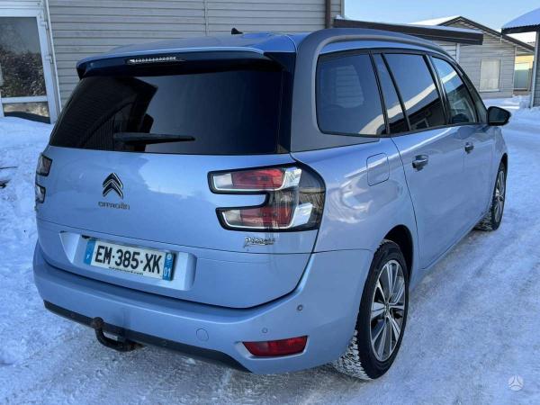 Zils Citroen Grand C4 Picasso 2013 Viļņa, ar dzinēja tilpumu 1.56 L un nobraukumu 246 tūkst. km par 4900 €, foto 5 vietnē AUTOMOTO.COM.LV