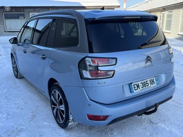 Zils Citroen Grand C4 Picasso 2013 Viļņa, ar dzinēja tilpumu 1.56 L un nobraukumu 246 tūkst. km par 4900 €, foto 6 vietnē AUTOMOTO.COM.LV