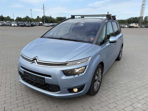 Blue Citroen Grand C4 Picasso 2013 in Marijampole, with an engine capacity of 1.56 L and mileage of 164 thousand km for 4700 €, photo 4 on AUTOMOTO.COM.LV