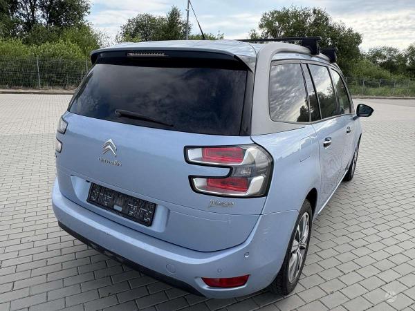 Blue Citroen Grand C4 Picasso 2013 in Marijampole, with an engine capacity of 1.56 L and mileage of 164 thousand km for 4700 €, photo 9 on AUTOMOTO.COM.LV