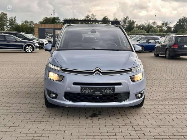 Blue Citroen Grand C4 Picasso 2013 in Marijampole, with an engine capacity of 1.56 L and mileage of 164 thousand km for 4700 €, photo 2 on AUTOMOTO.COM.LV
