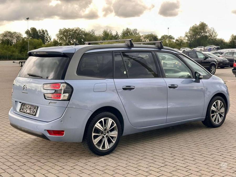 Blue Citroen Grand C4 Picasso 2013 in Marijampole, with an engine capacity of 1.56 L and mileage of 164 thousand km for 4700 €, photo 6 on AUTOMOTO.COM.LV