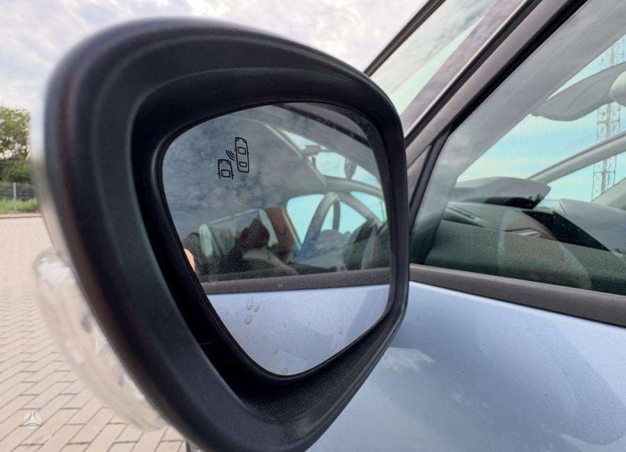 Blue Citroen Grand C4 Picasso 2013 in Marijampole, with an engine capacity of 1.56 L and mileage of 164 thousand km for 4700 €, photo 26 on AUTOMOTO.COM.LV