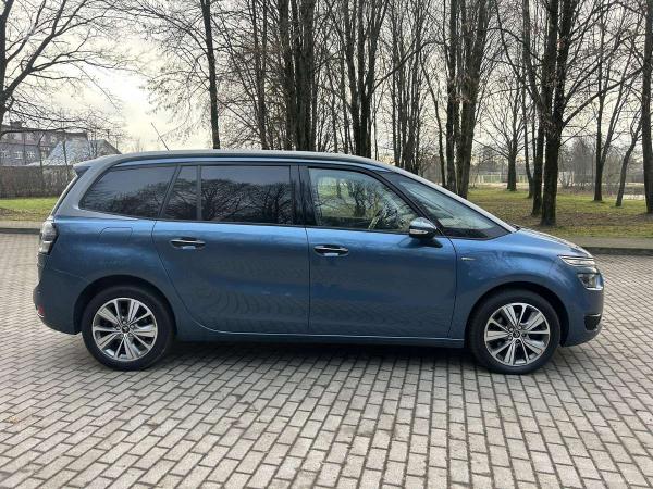 Zils Citroen Grand C4 Picasso 2014 Tauragė, ar dzinēja tilpumu 2.00 L un nobraukumu 250 tūkst. km par 5750 €, foto 4 vietnē AUTOMOTO.COM.LV