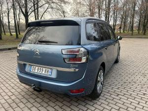 Blue Citroen Grand C4 Picasso 2014 in Taurage, with an engine capacity of 2.00 L and mileage of 250 thousand km for 5750 €, photo 5 on AUTOMOTO.COM.LV