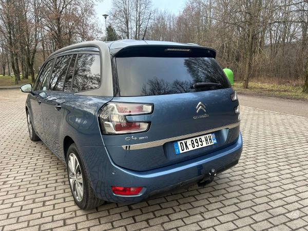 Zils Citroen Grand C4 Picasso 2014 Tauragė, ar dzinēja tilpumu 2.00 L un nobraukumu 250 tūkst. km par 5750 €, foto 7 vietnē AUTOMOTO.COM.LV