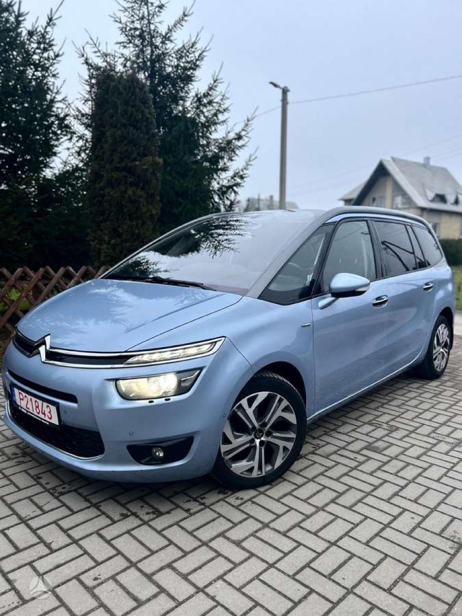 Blue Citroen Grand C4 Picasso 2014 in Kaunas, with an engine capacity of 2.00 L and mileage of 289 thousand km for 6300 €, photo 3 on AUTOMOTO.COM.LV