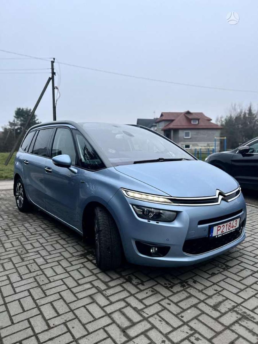 Blue Citroen Grand C4 Picasso 2014 in Kaunas, with an engine capacity of 2.00 L and mileage of 289 thousand km for 6300 €, photo 6 on AUTOMOTO.COM.LV