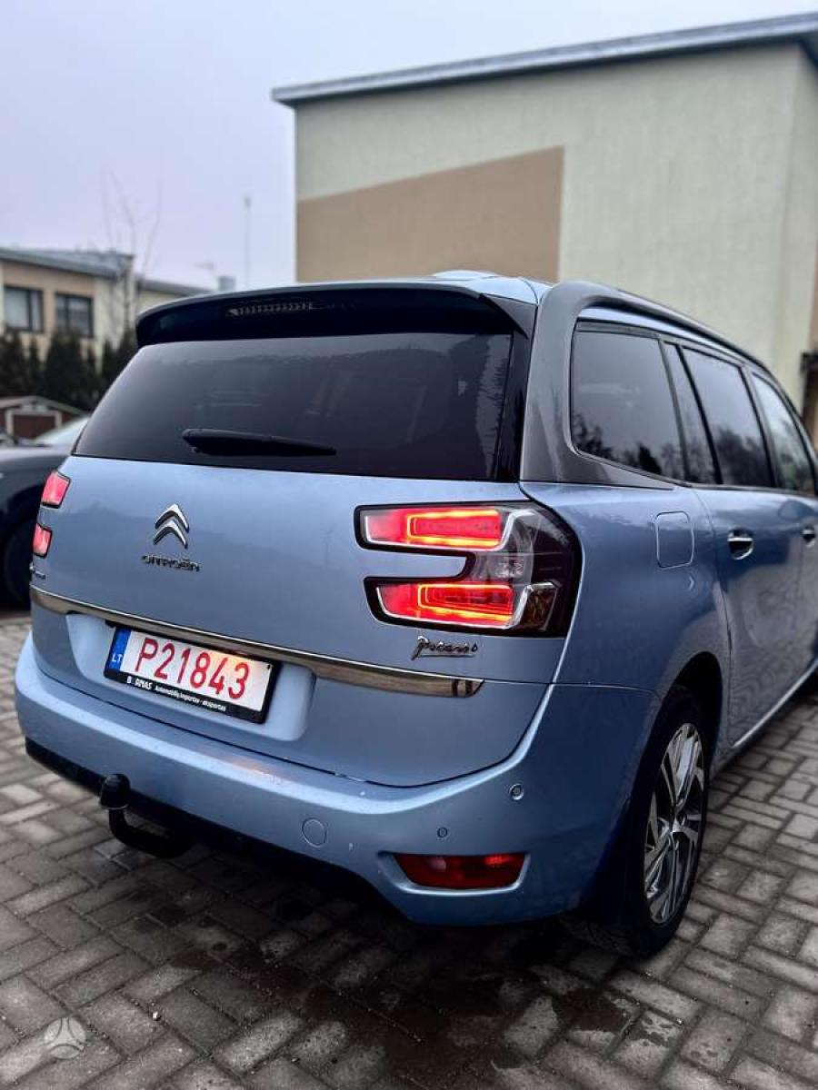 Blue Citroen Grand C4 Picasso 2014 in Kaunas, with an engine capacity of 2.00 L and mileage of 289 thousand km for 6300 €, photo 17 on AUTOMOTO.COM.LV