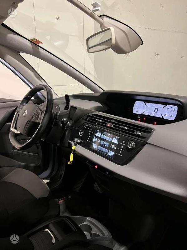 Zils Citroen Grand C4 Picasso 2014 Klaipėda, ar dzinēja tilpumu 1.56 L un nobraukumu 243 tūkst. km par 5999 €, foto 2 vietnē AUTOMOTO.COM.LV