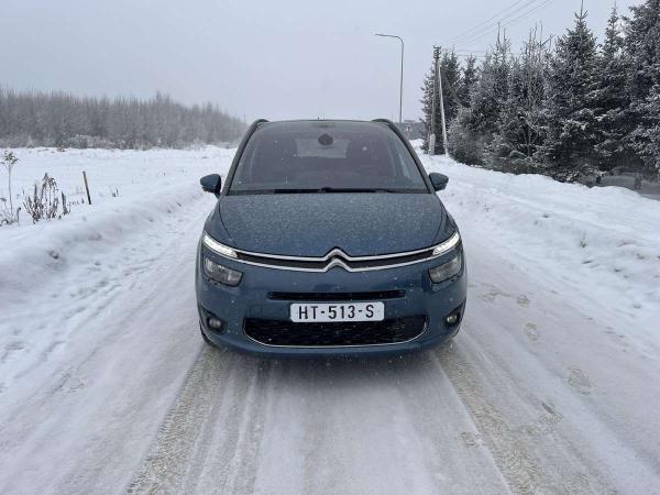 Blue Citroen Grand C4 Picasso 2014 in Kaunas, with an engine capacity of 1.56 L and mileage of 282 thousand km for 6650 €, photo 3 on AUTOMOTO.COM.LV