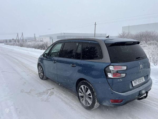 Blue Citroen Grand C4 Picasso 2014 in Kaunas, with an engine capacity of 1.56 L and mileage of 282 thousand km for 6650 €, photo 8 on AUTOMOTO.COM.LV