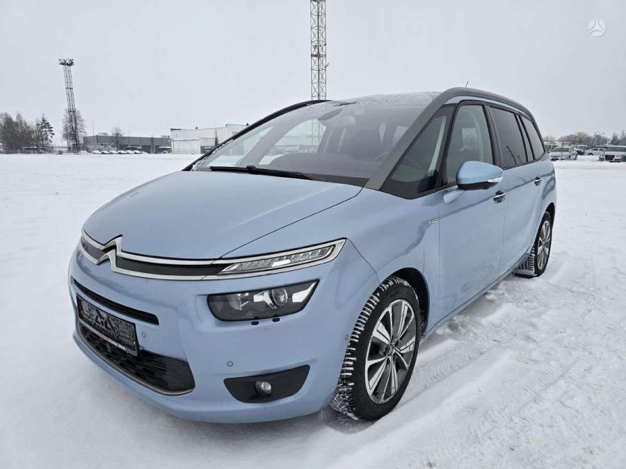 Blue Citroen Grand C4 Picasso 2014 in Marijampole, with an engine capacity of 1.56 L and mileage of 282 thousand km for 5500 €, photo 1 on AUTOMOTO.COM.LV