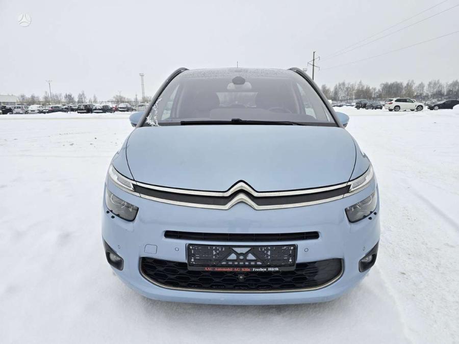 Blue Citroen Grand C4 Picasso 2014 in Marijampole, with an engine capacity of 1.56 L and mileage of 282 thousand km for 5500 €, photo 3 on AUTOMOTO.COM.LV