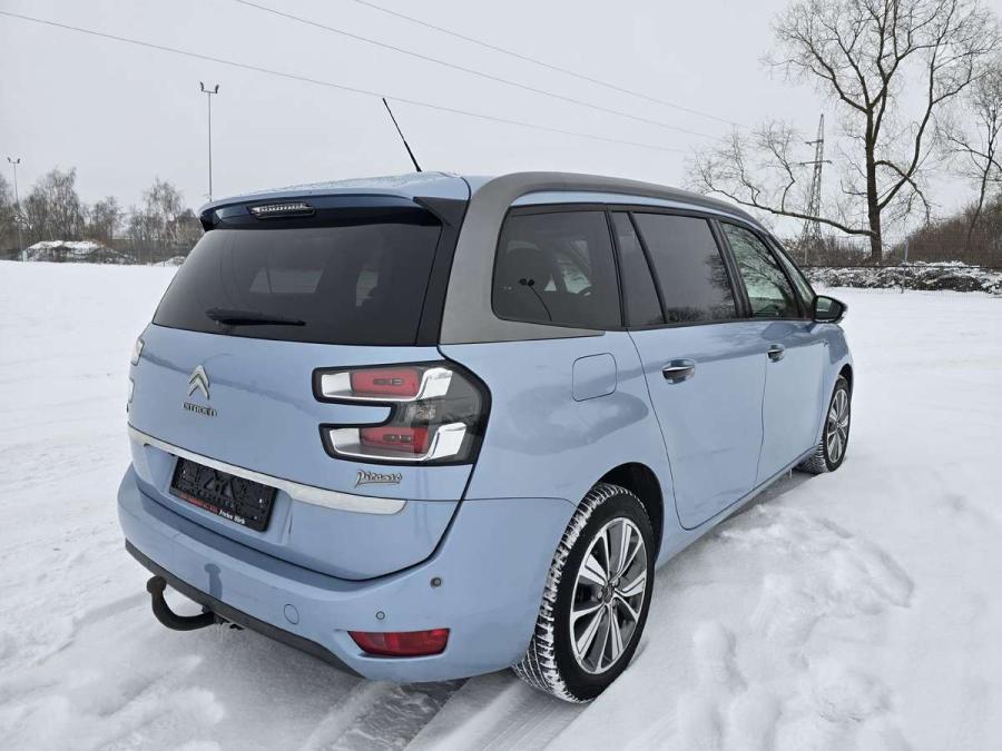 Blue Citroen Grand C4 Picasso 2014 in Marijampole, with an engine capacity of 1.56 L and mileage of 282 thousand km for 5500 €, photo 4 on AUTOMOTO.COM.LV