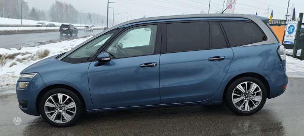 Blue Citroen Grand C4 Picasso 2014 in Kaunas, with an engine capacity of 1.56 L and mileage of 196 thousand km for 6250 €, photo 2 on AUTOMOTO.COM.LV